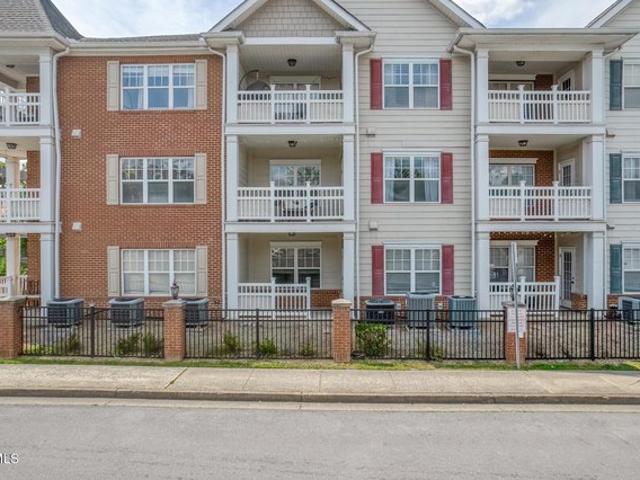 2008 Millenium Pl Apt 209, Johnson City, TN 37604