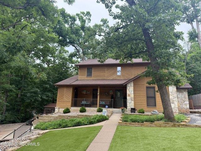 2008 Nuthatch Dr, Jefferson City, MO 65101