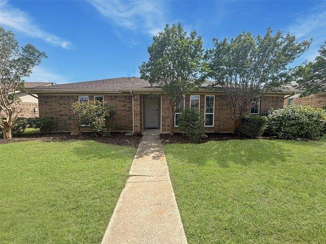 2008 Gardanne Ln, Carrollton, TX 75007