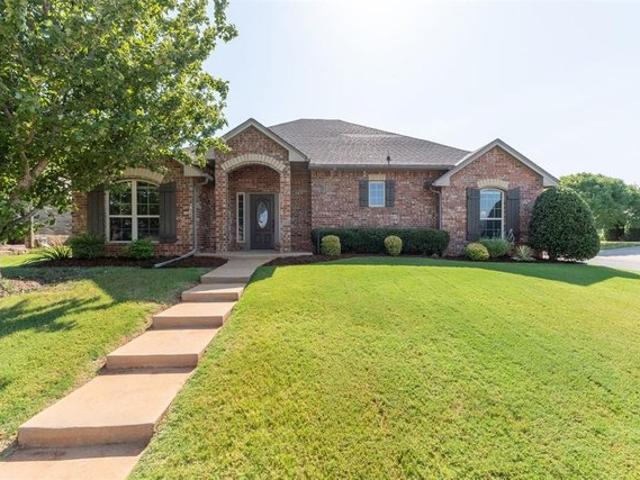 2008 Kendal Ct, Edmond, OK 73003