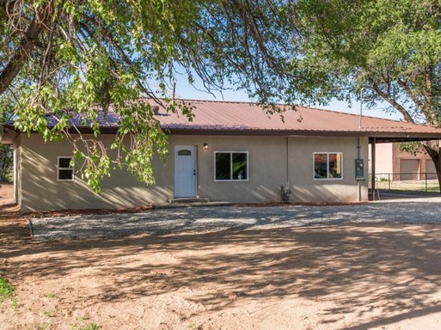 2008 Le Ave SW, Albuquerque, NM 87105