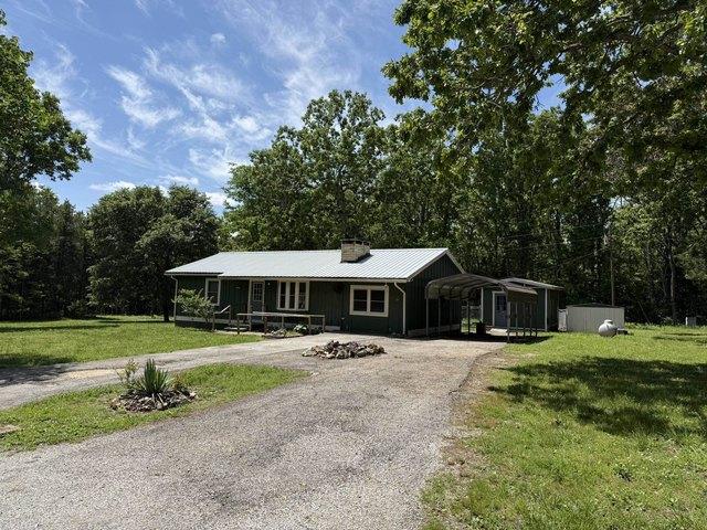 2008 Parkway Ct, Horseshoe Bend, AR 72512