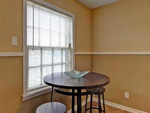 2008 S Hydraulic St, Wichita, KS 67211