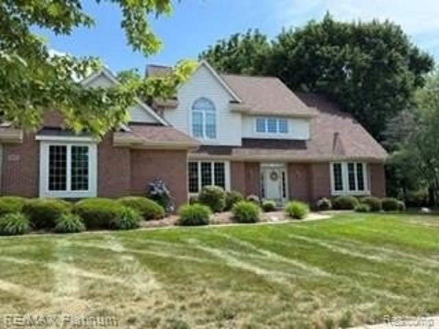 2008 Timberview Dr, Meridian Township, MI 48864