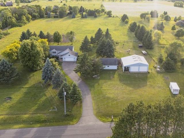 2008 100th St, Somerset, WI 54025