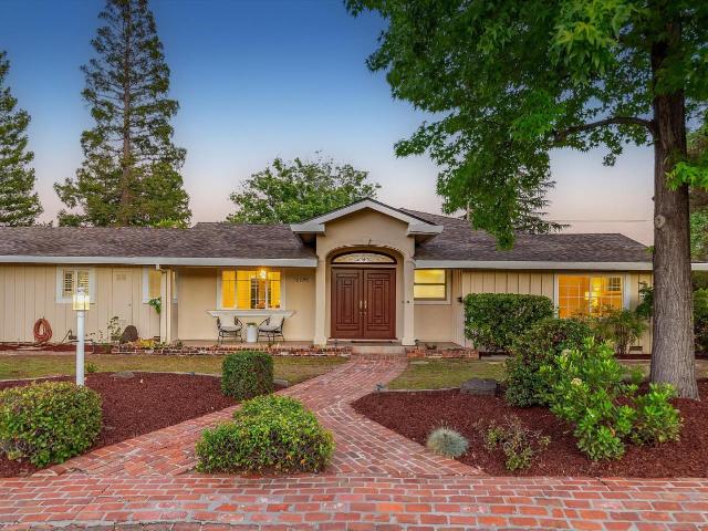 20096 chateau drive