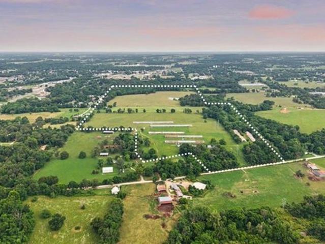 20098 Dawn Hill East Rd, Gentry, AR 72734