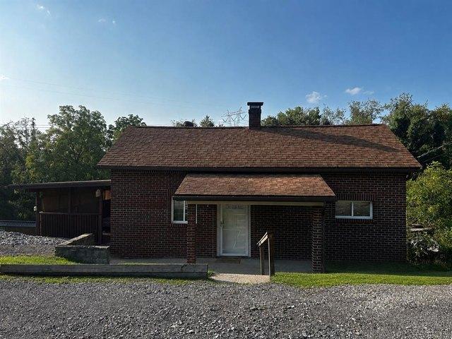 2009 Main St, Claridge, PA 15623
