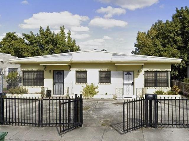 2009 NW 34th St, Miami, FL 33142