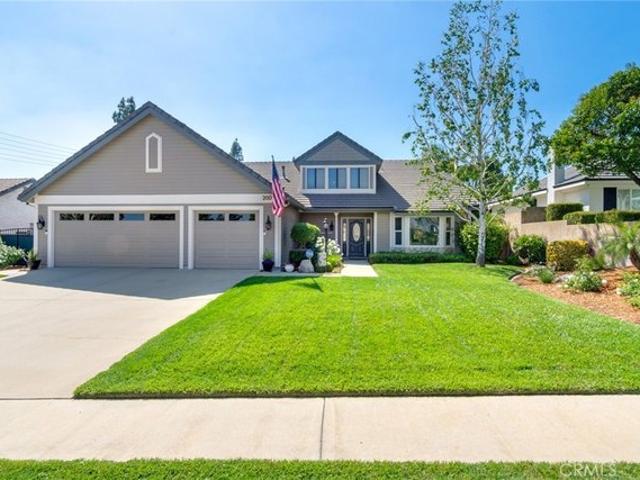 2009 N Shorewood Ave, Upland, CA 91784