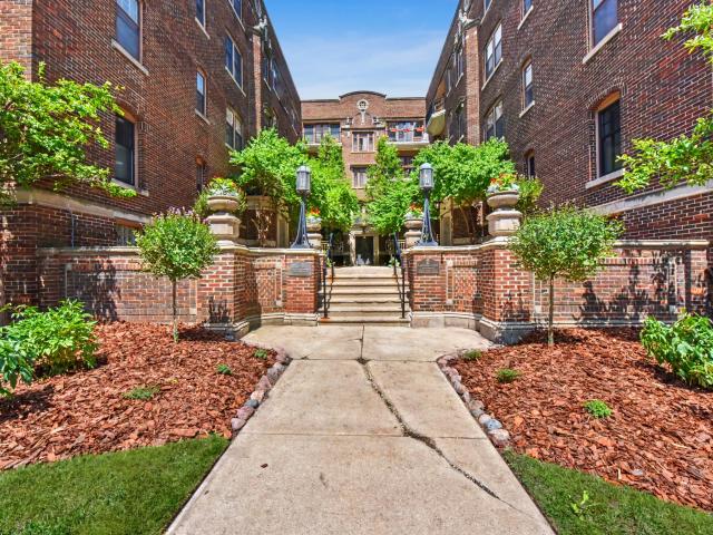 2009 N Prospect Ave, Unit 20