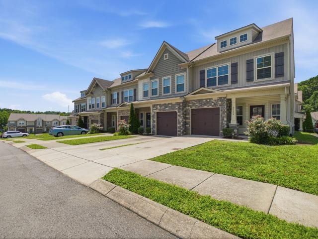 2009 Abbingdon Way