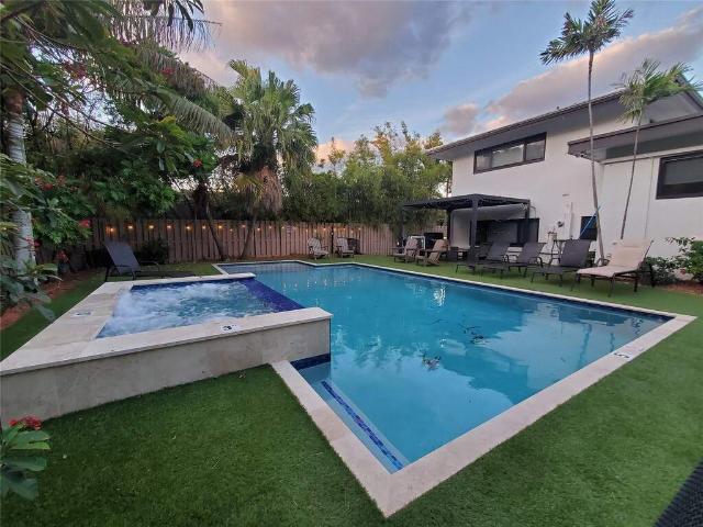 2009 Admirals Way, Fort Lauderdale, FL