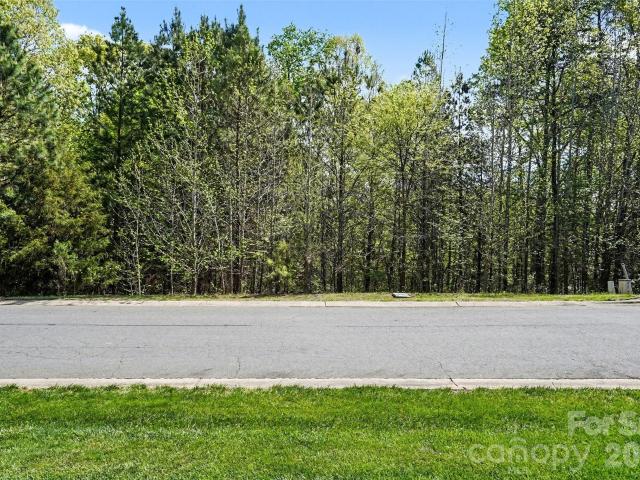 2009 Beauhaven Ln, Belmont, NC 28012 | MLS #4316 | Compass
