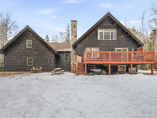 2009 Brook Falls Rd, Carrabassett Valley, ME 04947