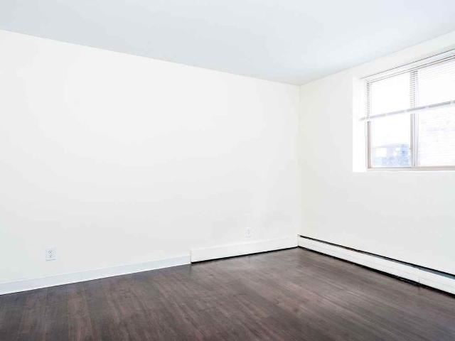 2009 Bryant Ave S 1 Bedroom Apartment for Rent at 2009 Bryant Ave S, Minneapolis, MN 55405 Lowry Hill East