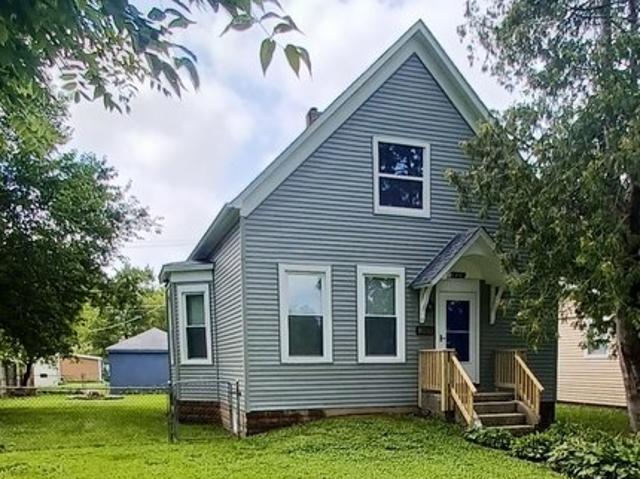 2009 Carmel Blvd, Zion, IL 60099