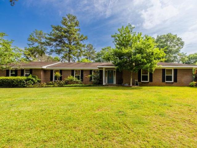 2009 Cedar Ridge Dr, Perry, GA 31069