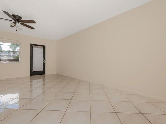 2009 Cornwall A # 2009, Boca Raton, FL 33434