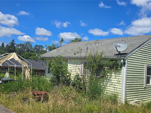2009 E 35th Street