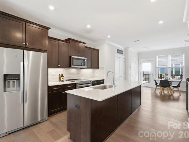 2009 Federation Ct, Charlotte, NC 28205