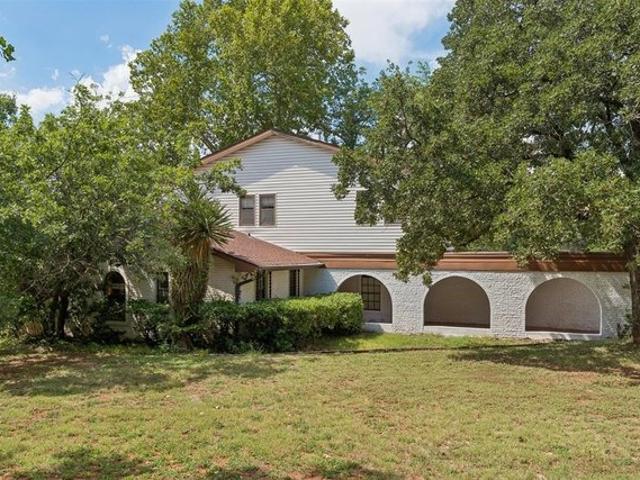 2009 Forest Rd, Edmond, OK 73025