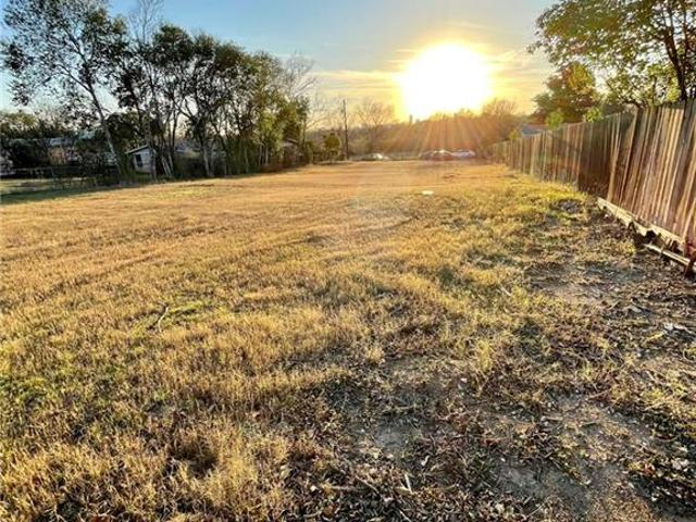 2009 Greenwood Ave, Austin, TX 78723 | MLS #9882 | Compass