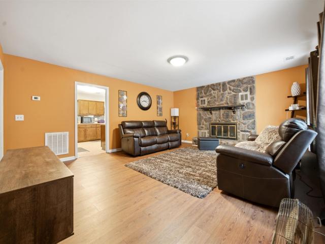 2009 Greenwyche Avenue