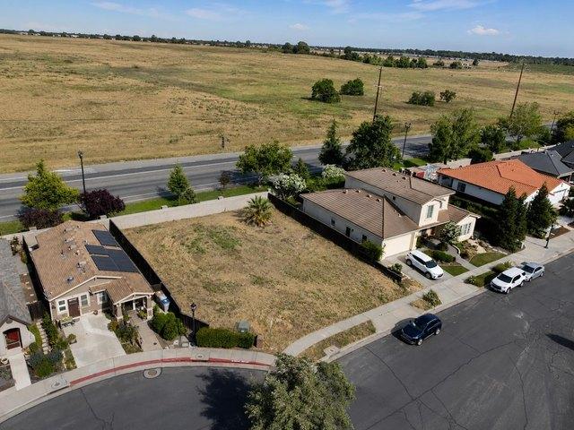 2009 Liberty Dr, Woodland, CA 95776