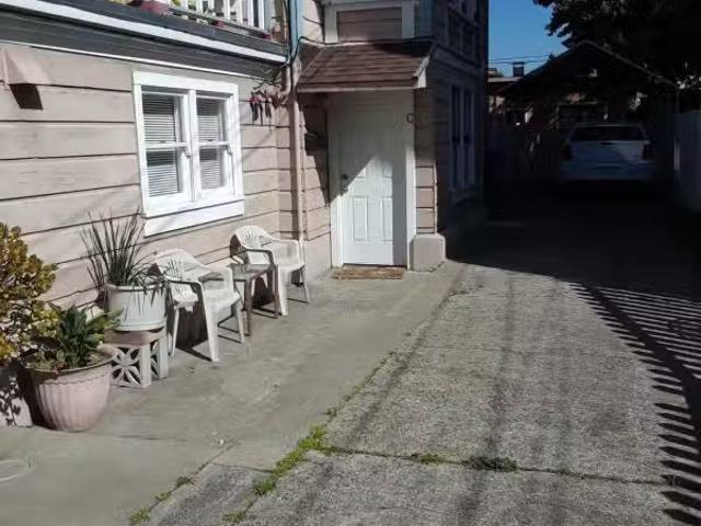 2009 San Antonio Ave #C, Alameda, CA 94501