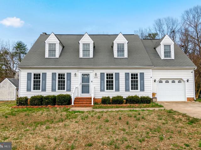 2009 White Lake Dr, Fredericksburg, VA 22407 | MLS #VASP2039 | Compass