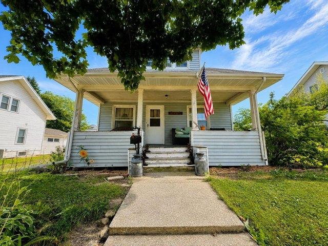 2009 16th Ave, Monroe, WI 53566