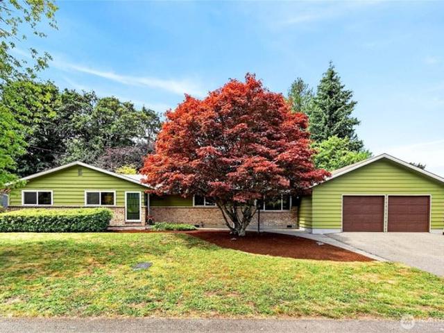 20003 3rd Pl SW, Normandy Park, WA 98166