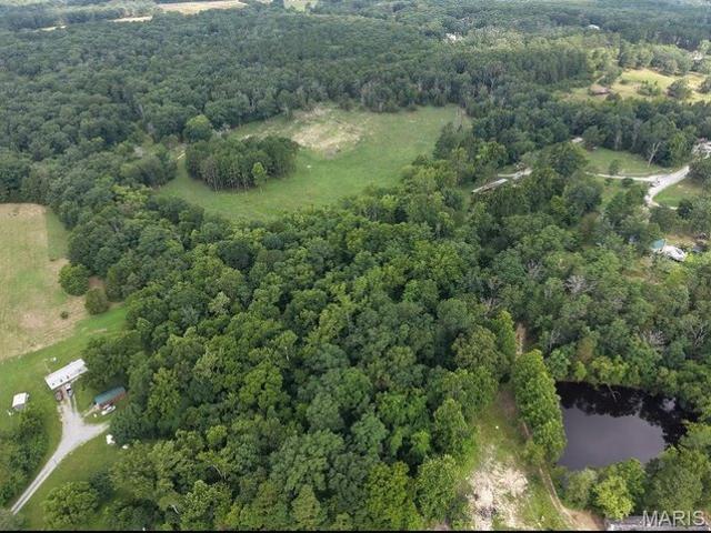 20003 Gore Rd, Ste Genevieve, MO 63670