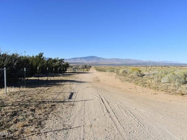 20000 W Ave E, Fairmont, CA 93536