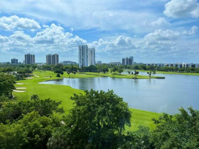 20000 Country Club Dr E #806, Aventura, FL 33180