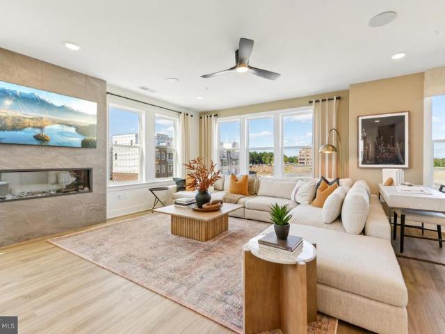 20004 Coral Wind Terrace