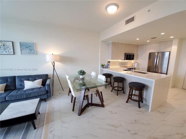2000 Metropica Way, Unit 305, Sunrise, FL 33323 | MLS #A11677