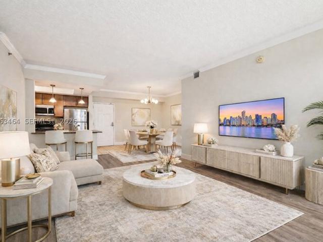2000 N Bayshore Dr Apt 304, Miami, FL 33137