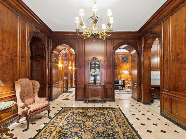2000 N Lincoln Park West # 1101