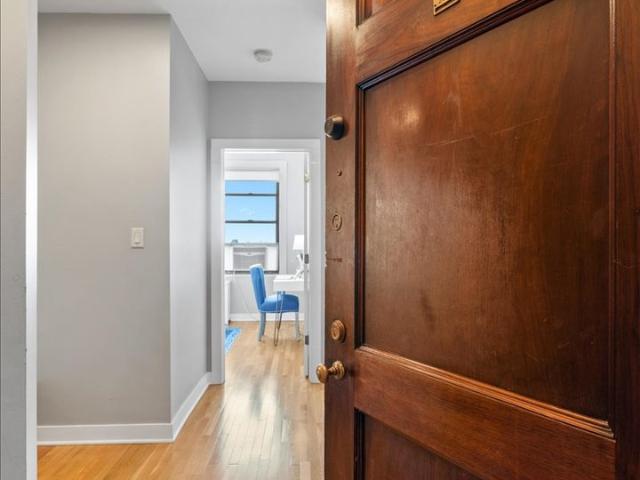 2000 N Lincoln Park West # 1214