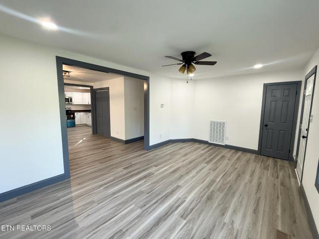 2000 N Park Blvd