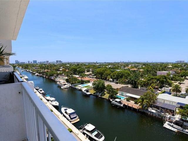 2000 NE 135th St Apt 906, North Miami, FL 33181