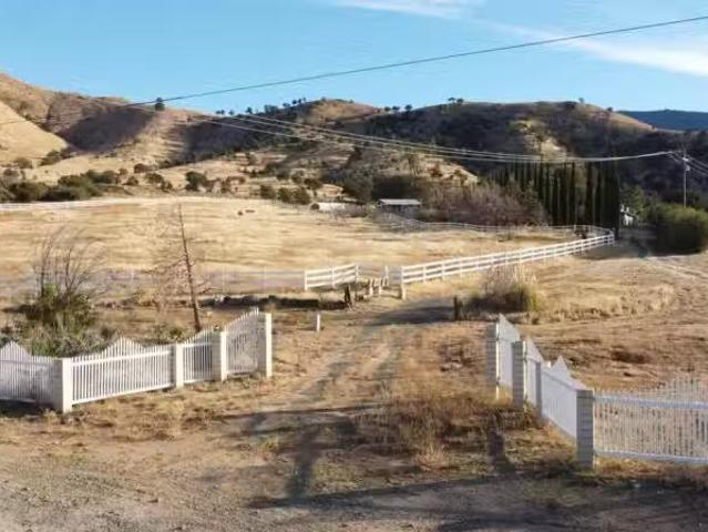 2000 OLD CANAL RD, LAKE ISABELLA, CA 93240 Single Family Resid.
