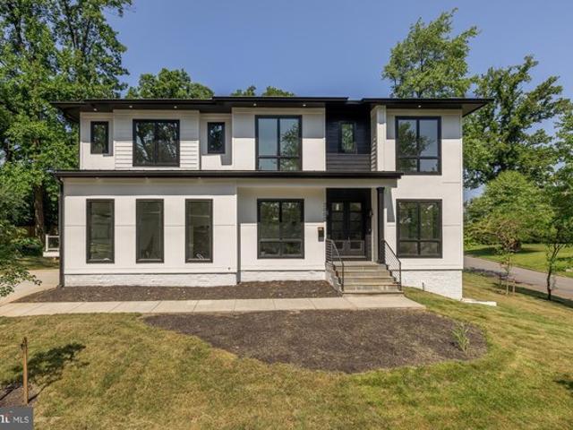 2000 Oswald Pl, Falls Church, VA 22043