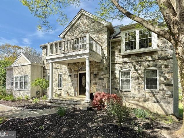 2000 Antler Drive