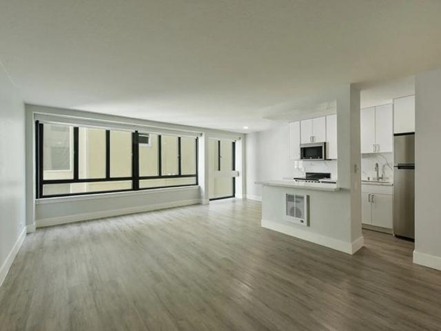2000 Broadway St, San Francisco, CA 94115