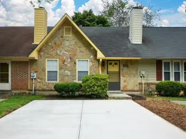 2000 Cheatham Woods Dr SW, Marietta, GA 30008 MLS 7427563