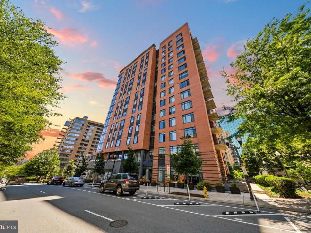 2000 Clarendon Boulevard # 1105