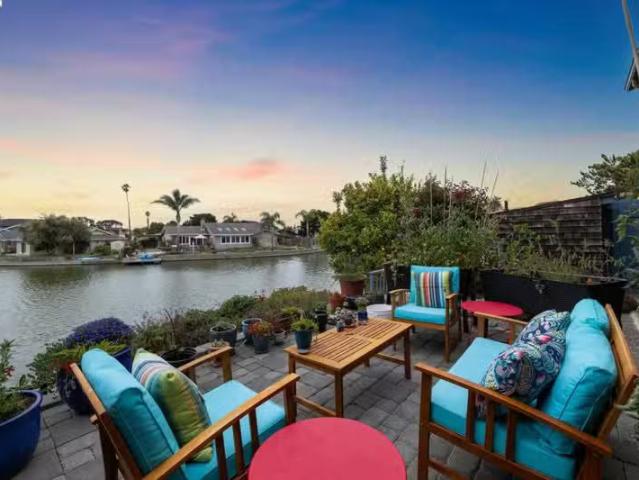 2000 CLINTON AVE, ALAMEDA, CA 94501 Triplex For Sale MLS# 410.